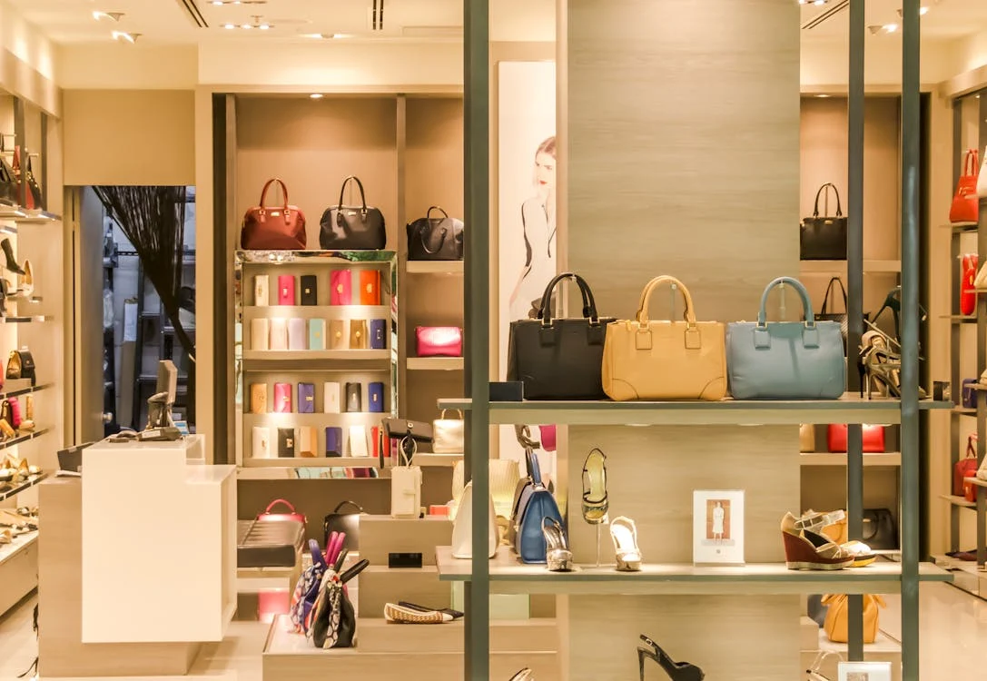 How to Choose the Perfect Accessories for Any Outfit - Lellalee