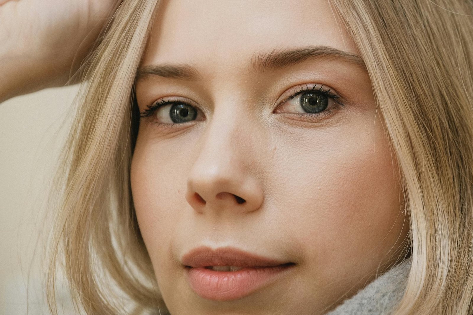 The Luxe Way to Do Natural Makeup - Lellalee